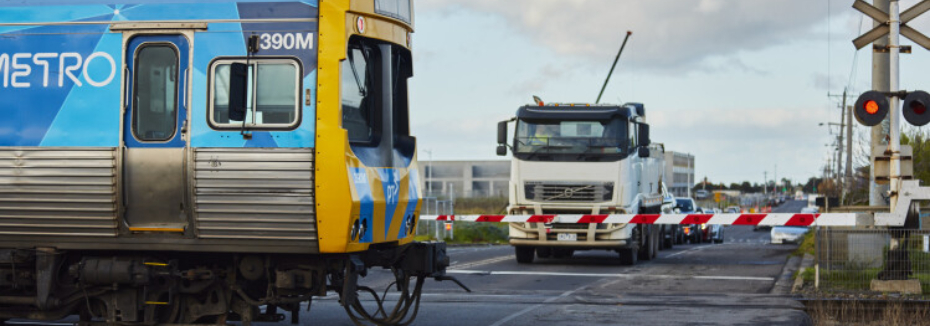 Final designs unveiled for VIC Newport level crossing removal project
